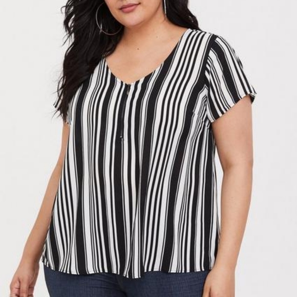 torrid | Tops | Torrid Georgette Zipfront Blouse | Poshmark